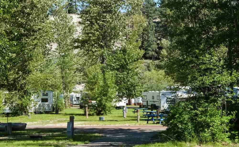Moon Shadows RV Park - Experience Merritt